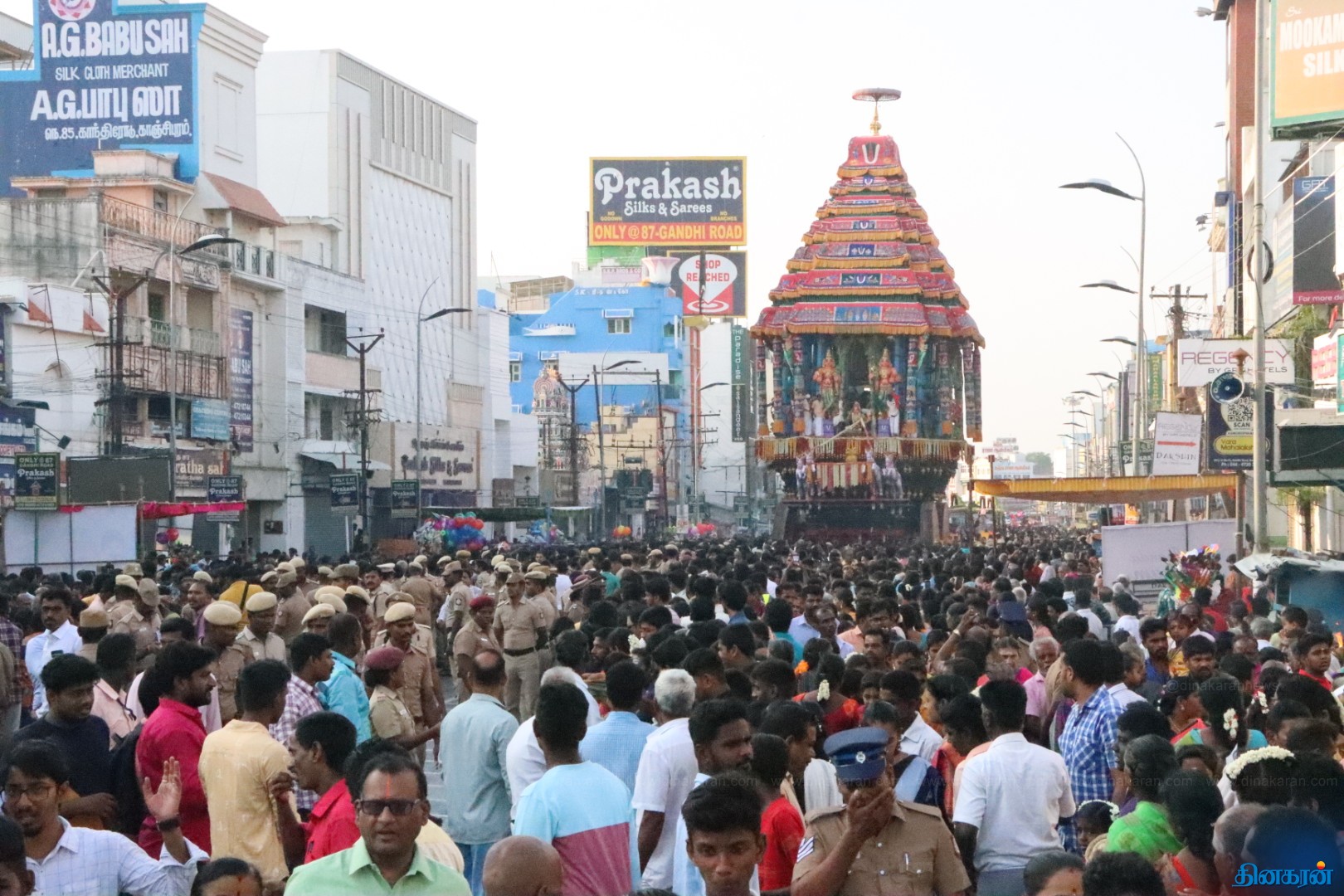 கோவிந்தா.. கோவிந்தா..!: காஞ்சிபுரம் வரதராஜ பெருமாள் கோயில் தேர் ...